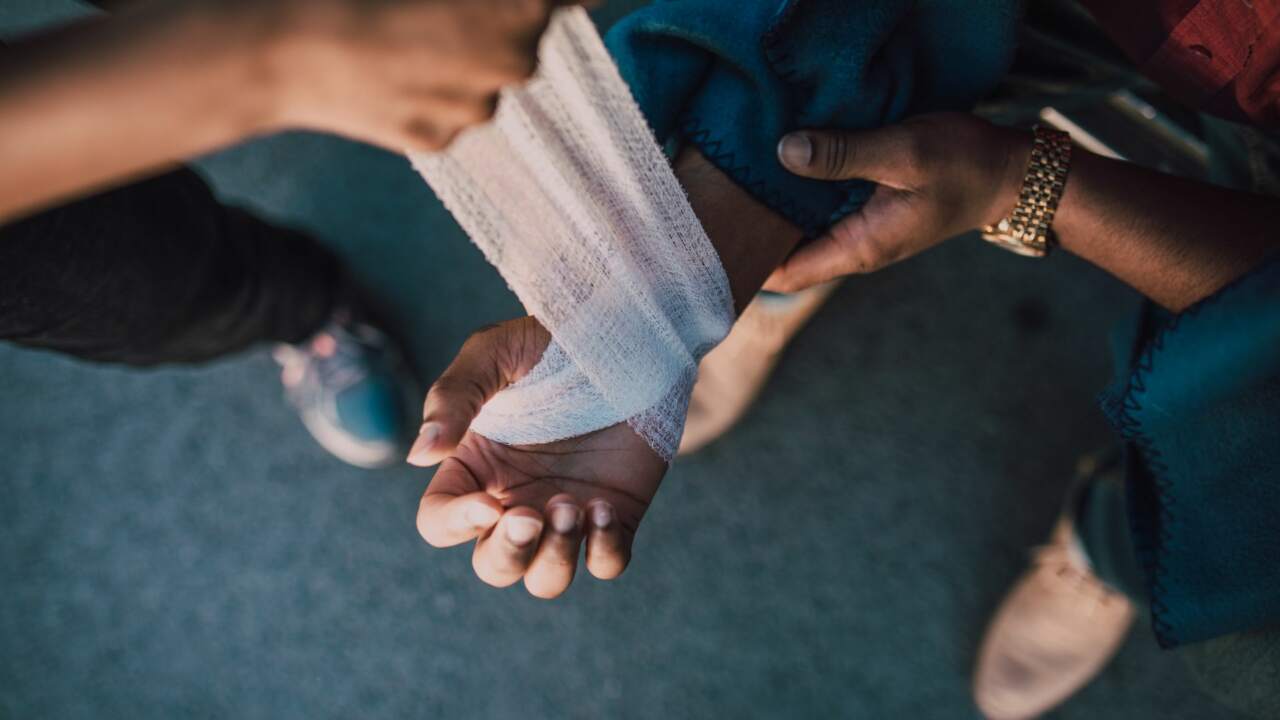 Wichtige Erste-Hilfe-Maßnahmen, die jeder kennen sollte | FLEXEO